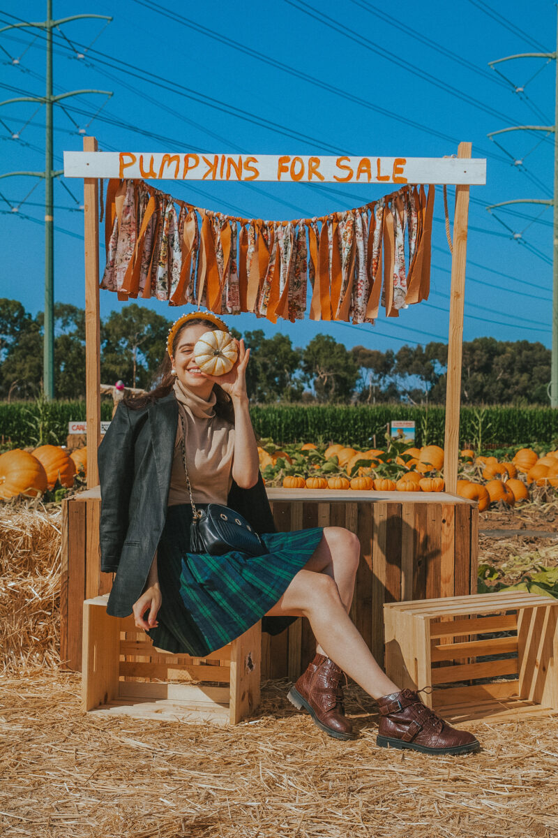 5 Pumpkin Patch Outfit Ideas to try this Fall - Palm Trees & Pellegrino